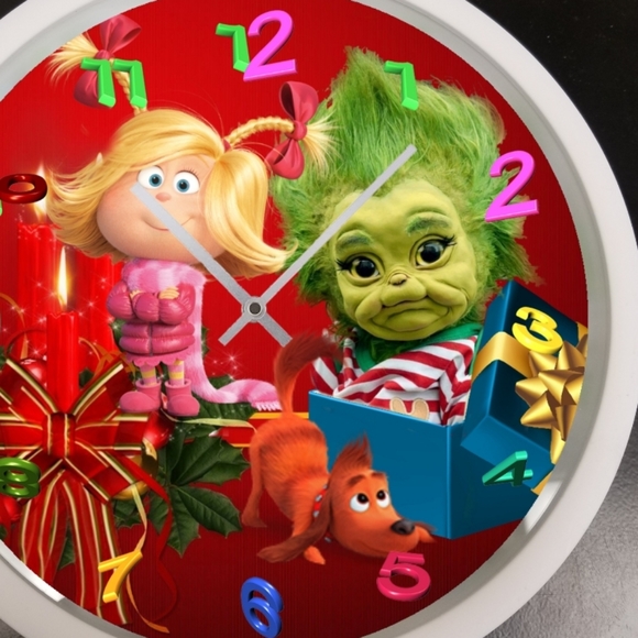 unkno | Wall Decor | Grinch Baby Led Lights Clock | Poshmark